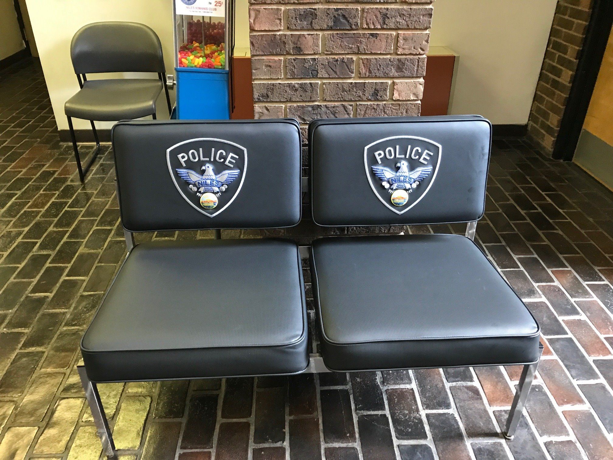 Niles Police Department receives upgrade from local businesses - WFMJ.com