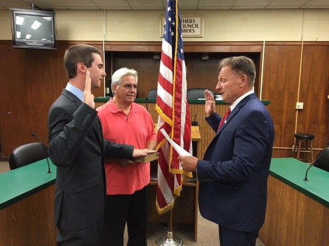 New Struthers firefighter takes oath on Tuesday - WFMJ.com