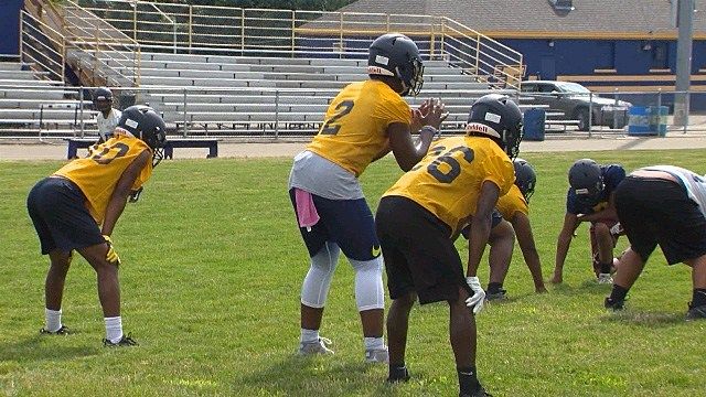 Muscle Connection H.S. Football Preview: Farrell Steelers - WFMJ.com