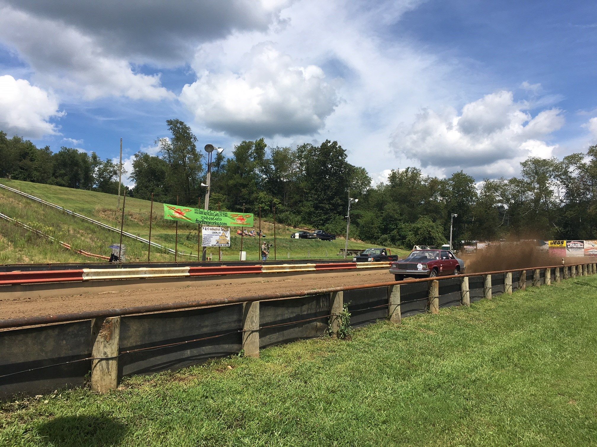 Racers embrace the dirt at Bull Run Raceway - WFMJ.com