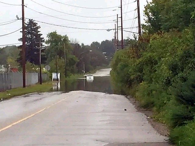 Flooding closes Warren's Pine Avenue - WFMJ.com