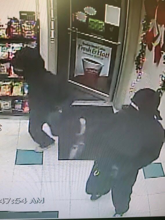 Struthers Police looking for two robbery suspects - WFMJ.com