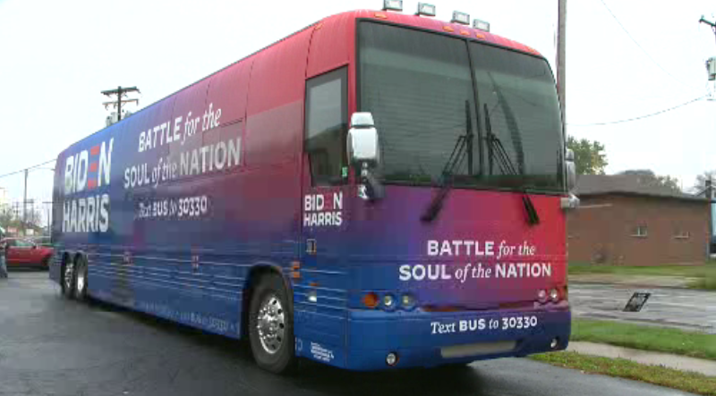 Biden-Harris bus tour makes stop in Youngstown - WFMJ.com