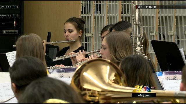 High school band event showcases talent - WFMJ.com