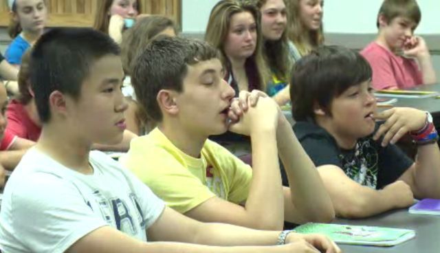 Teachers give students opportunity to learn about voting - WFMJ.com