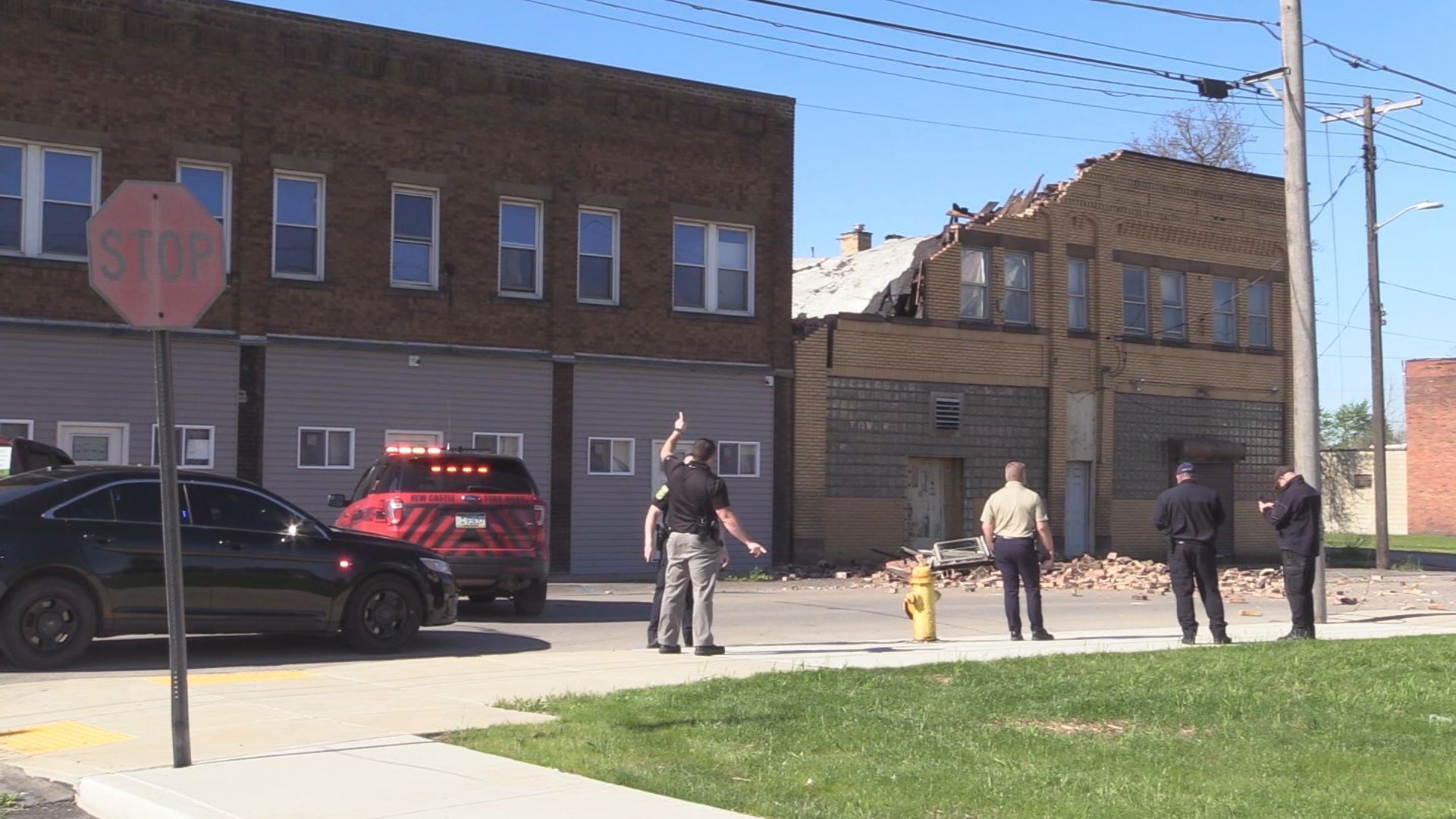 Emergency demolition considered after partial building collapse in New ...