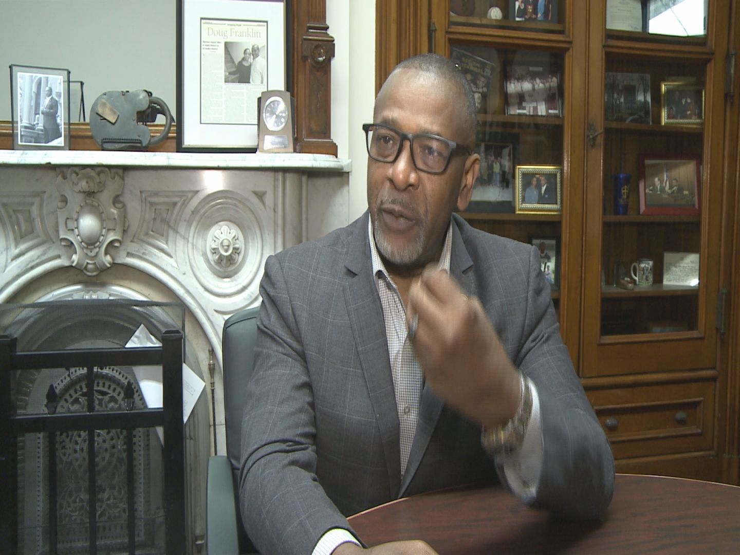 Warren Mayor calls on recent offenders to 'put the guns down' - WFMJ.com