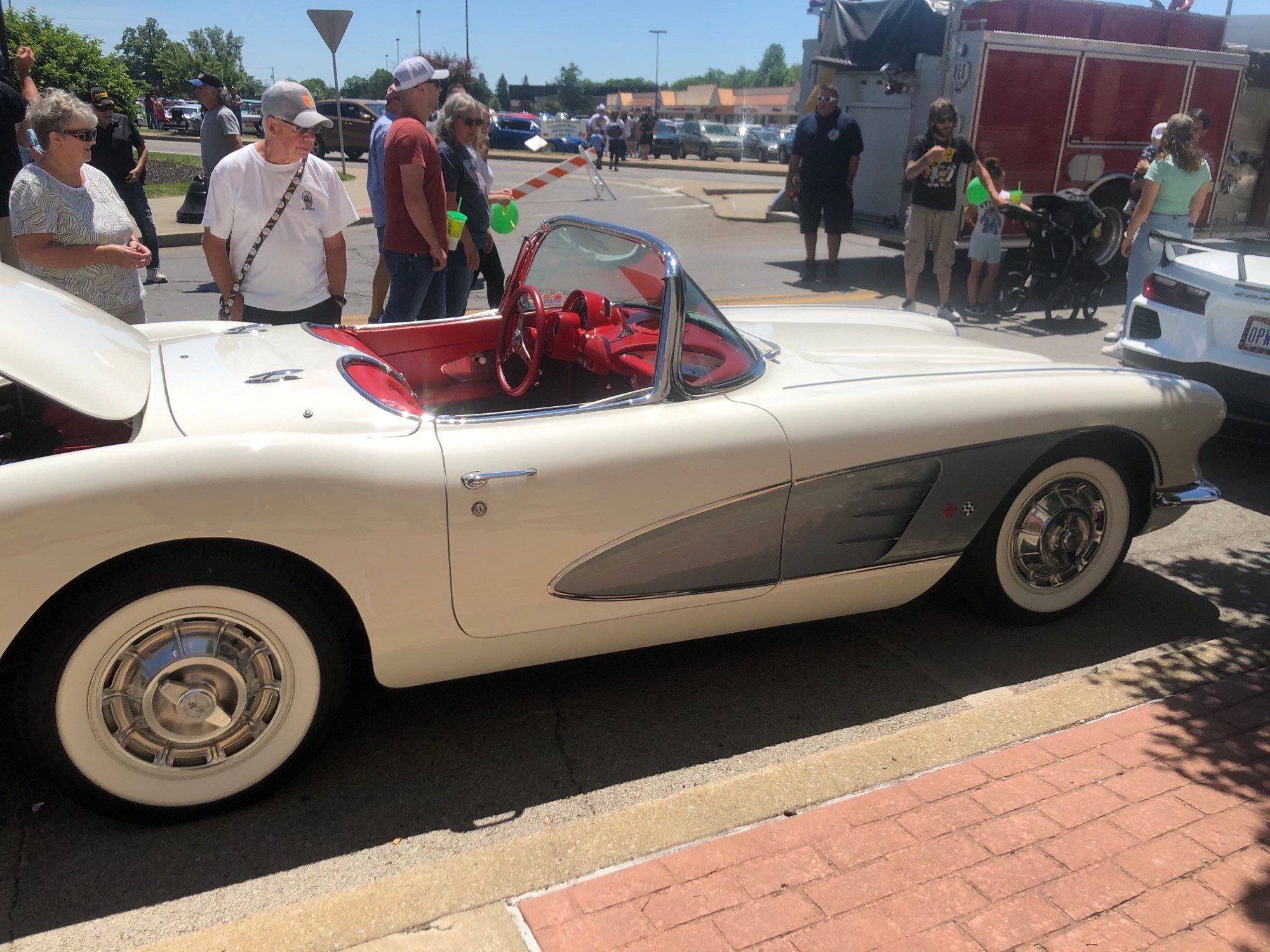 Thousands attend Sharon's 39th annual Father's Day Car Show - WFMJ.com