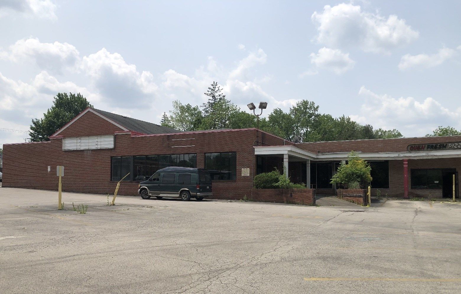 Former Canfield IGA building sold - WFMJ.com