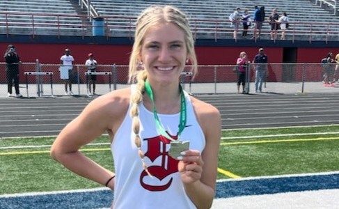 Salem's Hutton breaks school long jump record - WFMJ.com