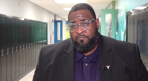 Youngstown School Board names Jeremy Batchelor as new superintendent ...