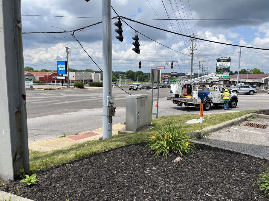 Downed wire snarls traffic on US Route 422 in Niles - WFMJ.com