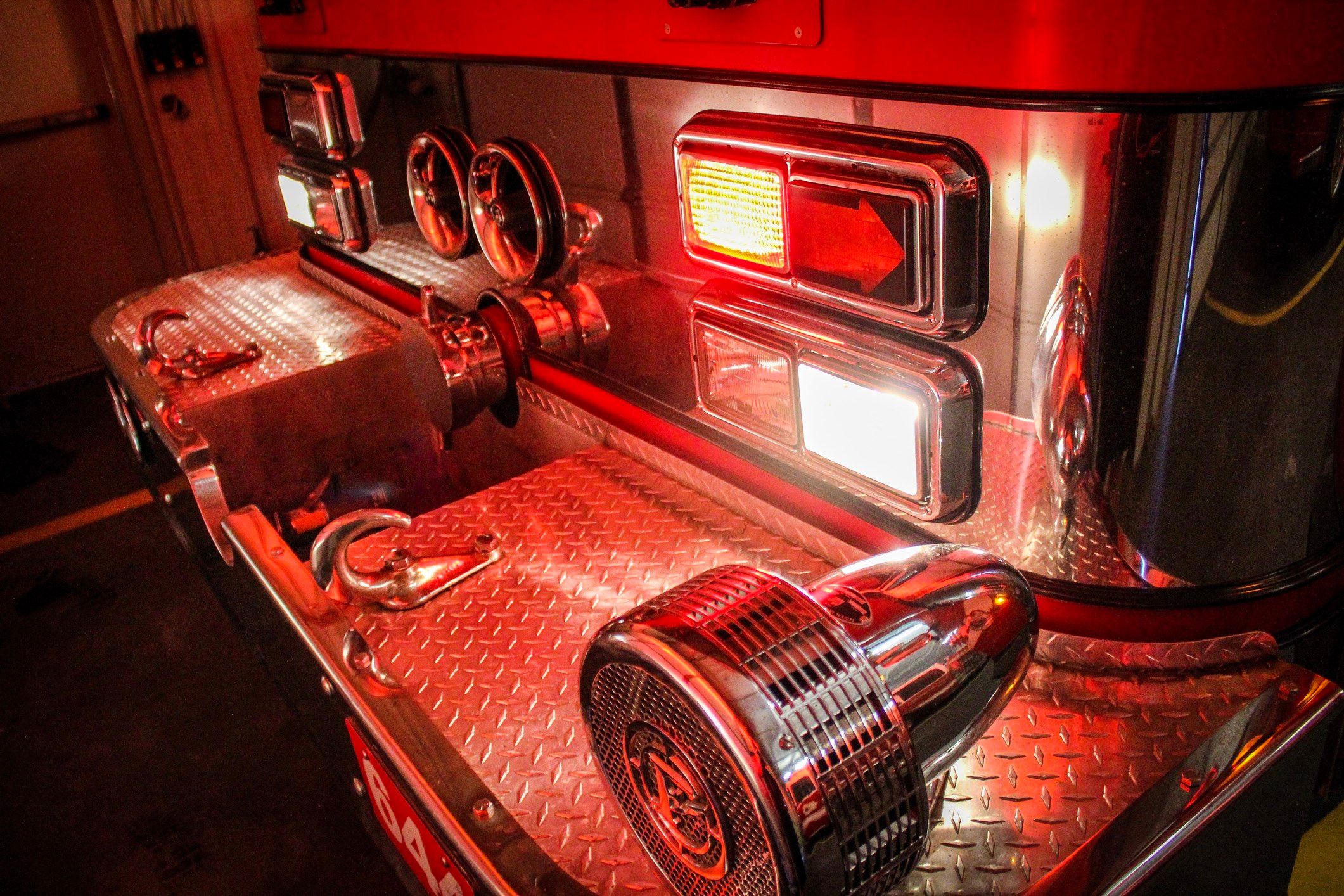 YFD: Detatched garage 'fully engulfed' when responders arrive at vacant ...