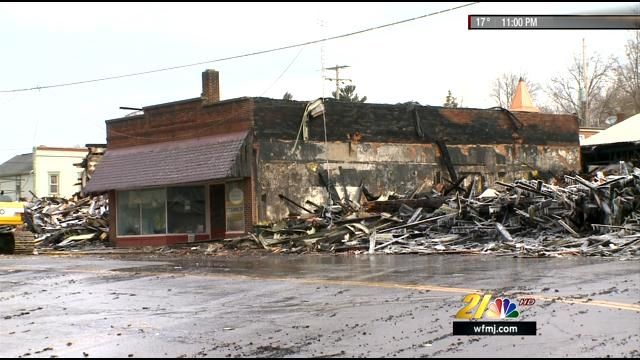 Crowds flock to see fire damage in Garrettsville - WFMJ.com