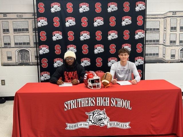 Struthers football players decide on college - WFMJ.com