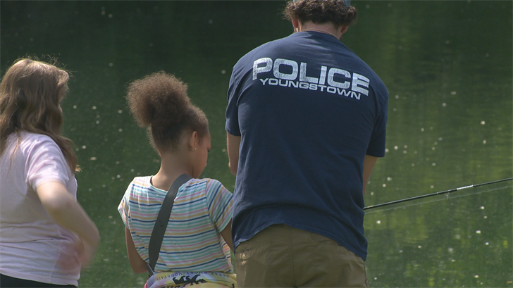 (SLIDESHOW) Youngstown police officers go fishing with Paul C. Bunn ...
