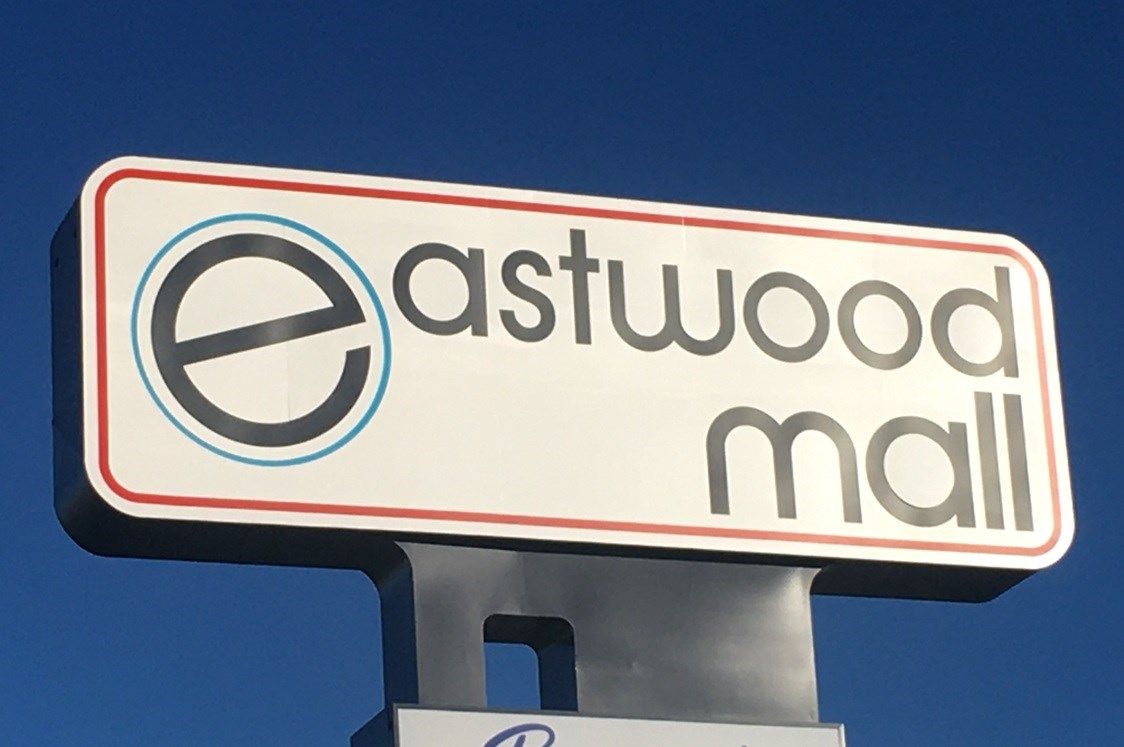 Niles, Eastwood Mall area power outage affects last minute shoppers ...