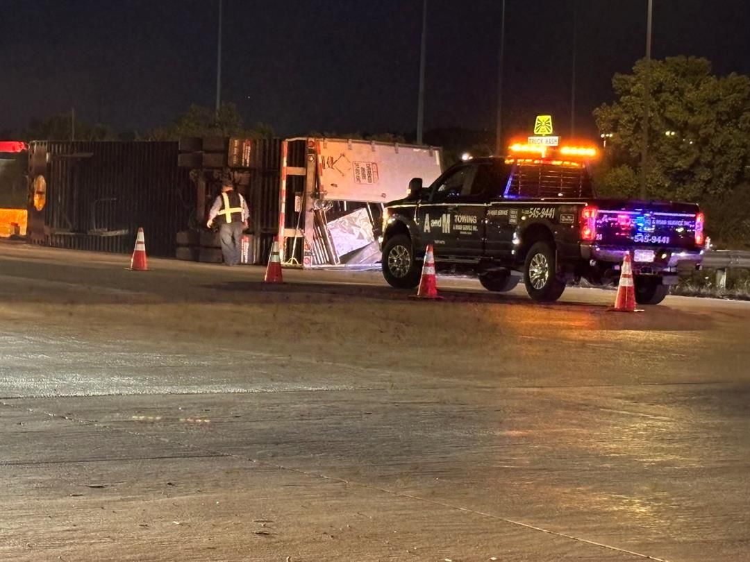 Overturned semi blocks lane on Girard bridge - WFMJ.com