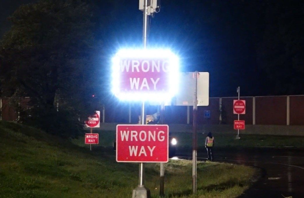 VIDEO: ODOT installs flashing wrong-way driving detection system in ...