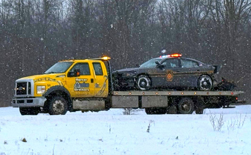PSP cruiser struck while investigating crash on I-80 in Mercer County ...