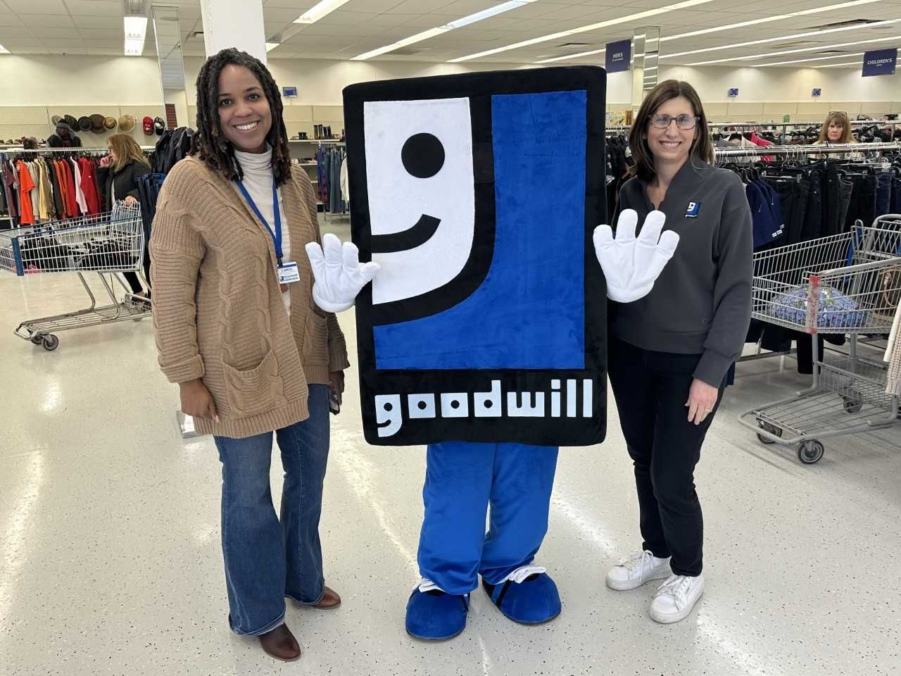 Boardman Goodwill location celebrates grand reopening - WFMJ.com