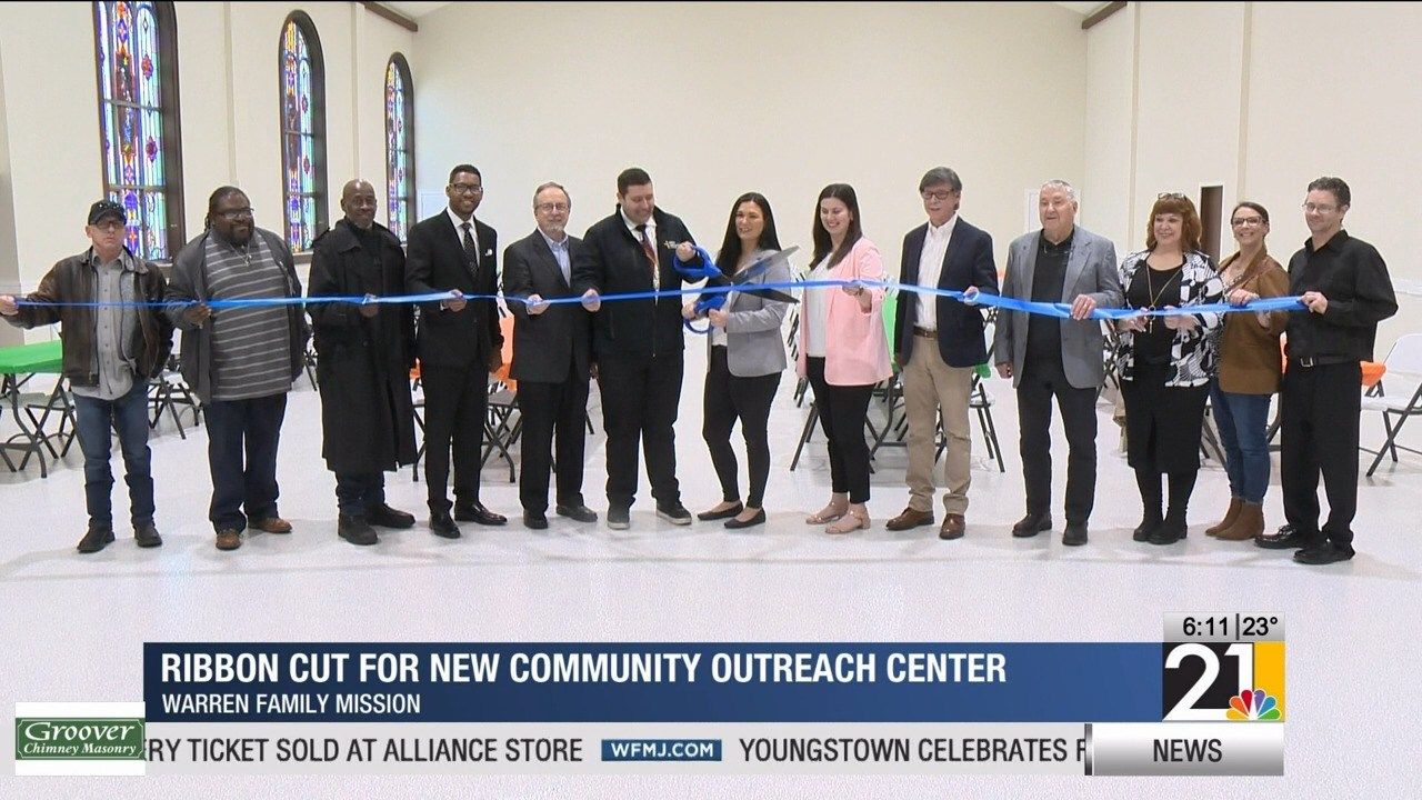 Ribbon cut for new Community Outreach Center - WFMJ.com