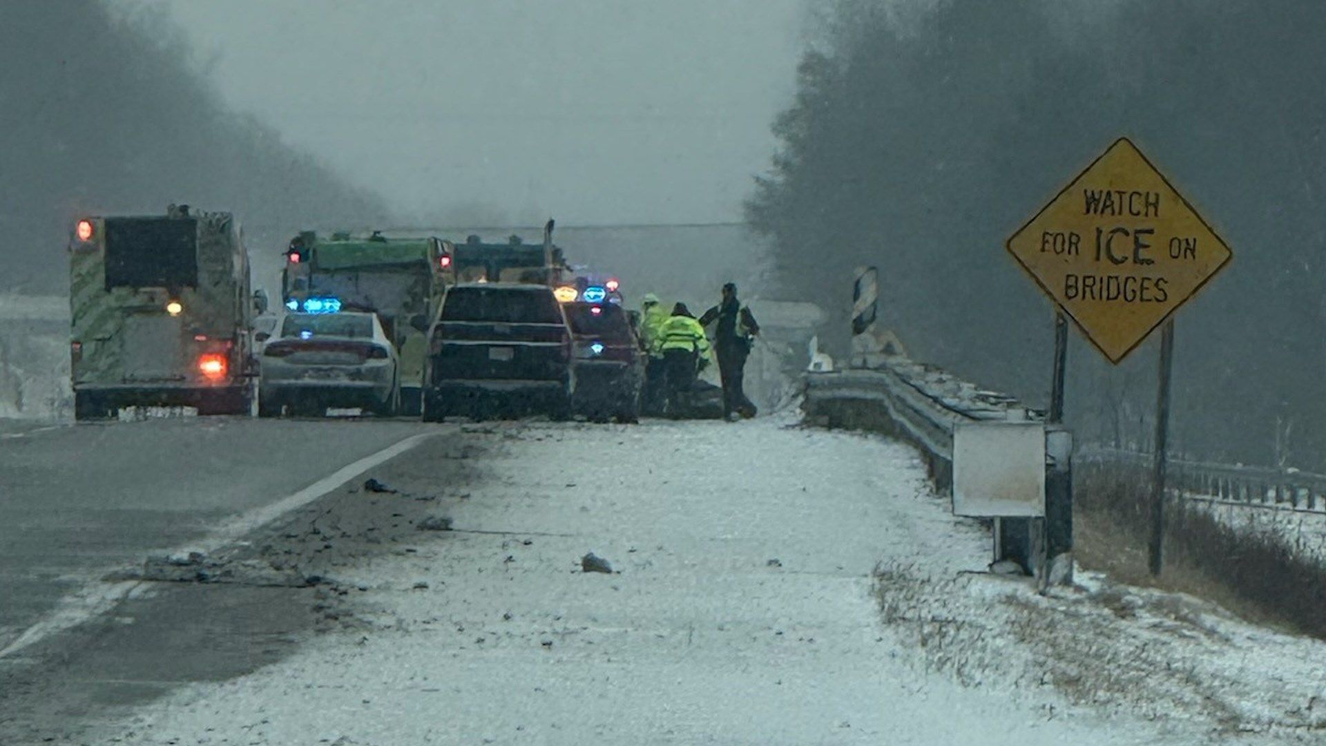 Stretch of I-76 near Alliance closed due to crash - WFMJ.com