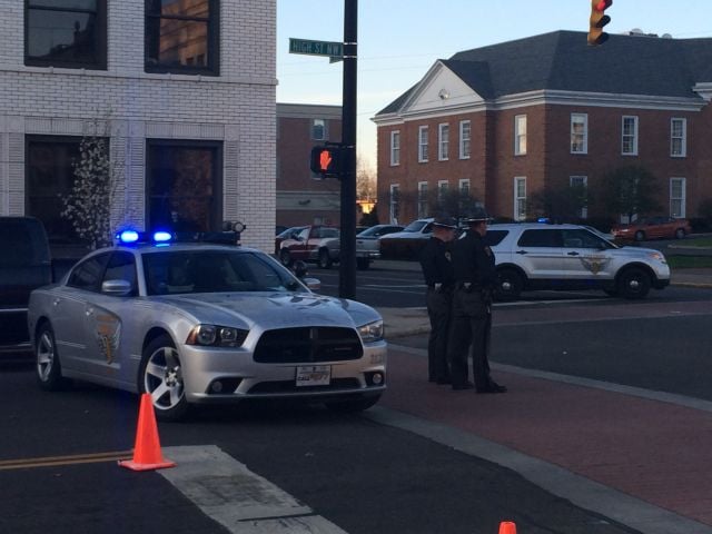 Hostage released at the Trumbull County Jail - WFMJ.com Hostage released at the Trumbull County Jail - WFMJ.com