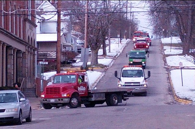 Tow truck funeral procession winds through Leetonia - WFMJ.com